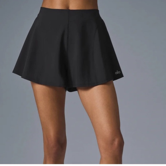 ALO Yoga | Shorts | Alo Yoga Tiebreaker Short Black Shorts Skort Nwt ...